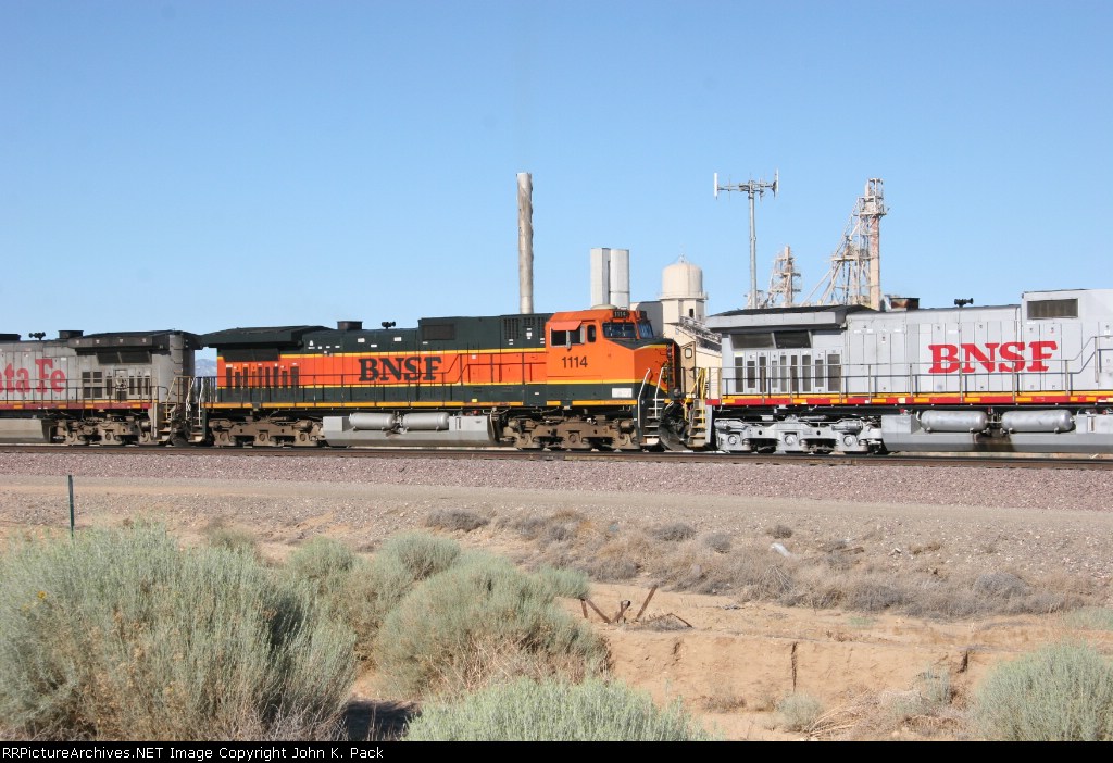 BNSF 1114